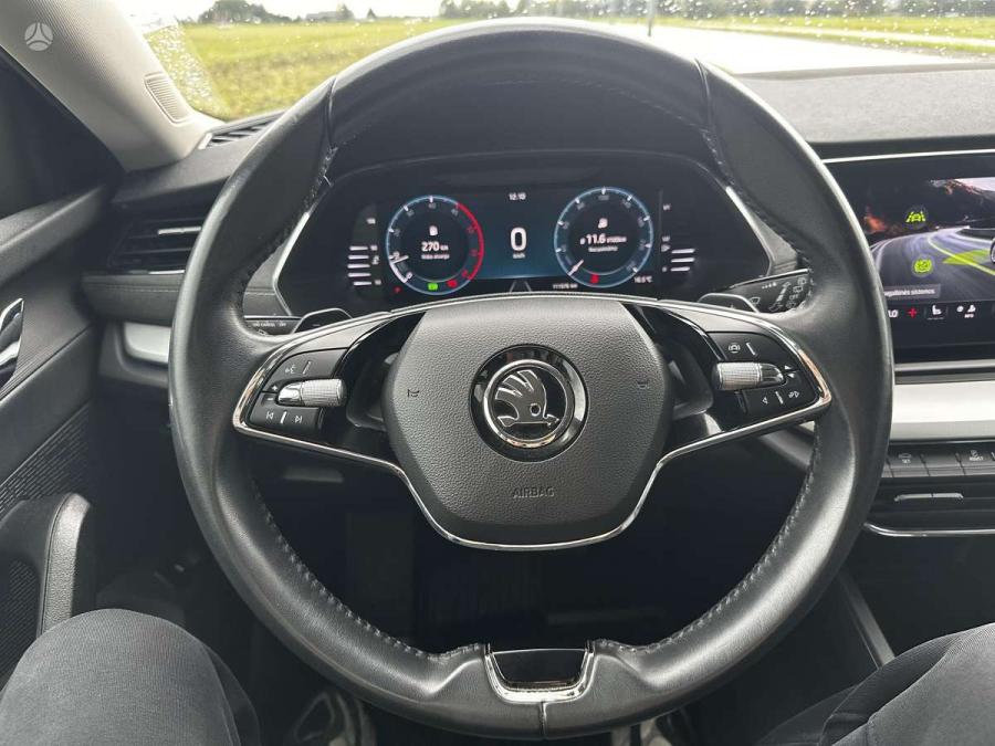 Grey Skoda Octavia 2023 in Vilkaviskis, with an engine capacity of 1.97 L and mileage of 112 thousand km for 16600 €, photo 23 on AUTOMOTO.COM.LV