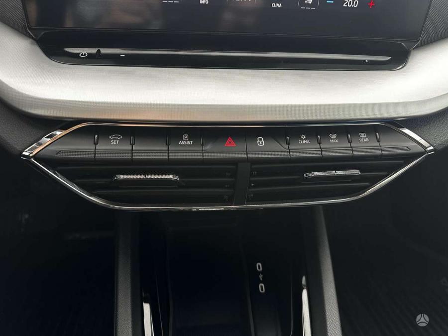 Grey Skoda Octavia 2023 in Vilkaviskis, with an engine capacity of 1.97 L and mileage of 112 thousand km for 16600 €, photo 30 on AUTOMOTO.COM.LV