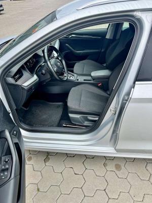 Pelēks Skoda Octavia 2023 Kauņa, ar dzinēja tilpumu 1.97 L un nobraukumu 147 tūkst. km par 17250 €, foto 14 vietnē AUTOMOTO.COM.LV