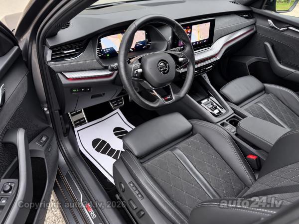 Grey Skoda Octavia 2023 in Parnu, with an engine capacity of 2.00 L and mileage of 132 thousand km for 25990 €, photo 10 on AUTOMOTO.COM.LV