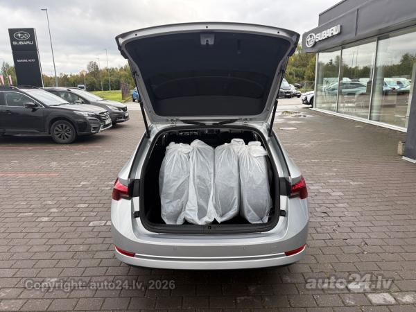 Grey Skoda Octavia 2023 in Johvi, with an engine capacity of 2.00 L and mileage of 105 thousand km for 20900 €, photo 7 on AUTOMOTO.COM.LV