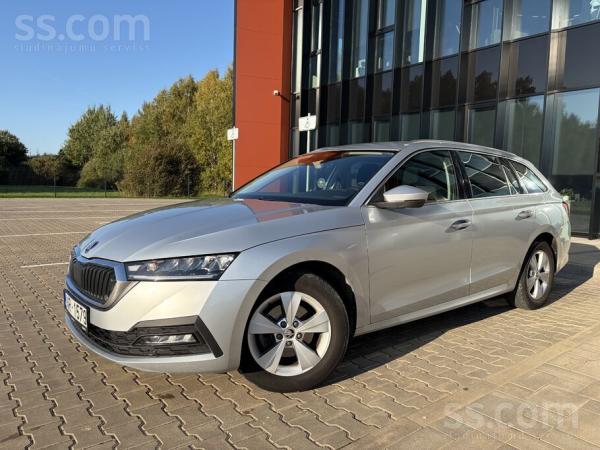 Grey Skoda Octavia 2023 in Riga, with an engine capacity of 2.00 L and mileage of 83 thousand km for 16300 €, photo 6 on AUTOMOTO.COM.LV