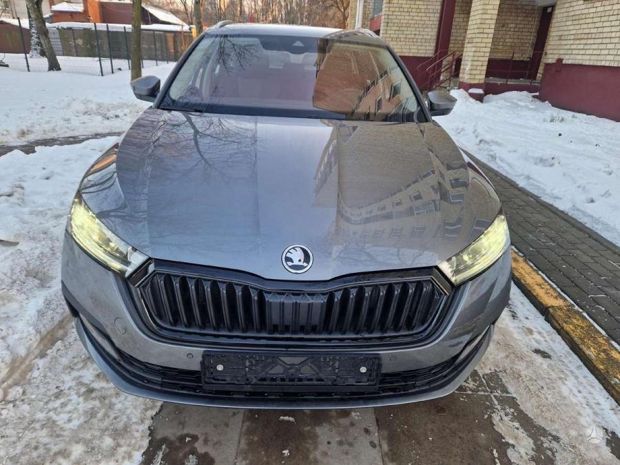 Grey Skoda Octavia 2024 in Kaunas, with an engine capacity of 1.49 L and mileage of 50 thousand km for 17500 €, photo 6 on AUTOMOTO.COM.LV