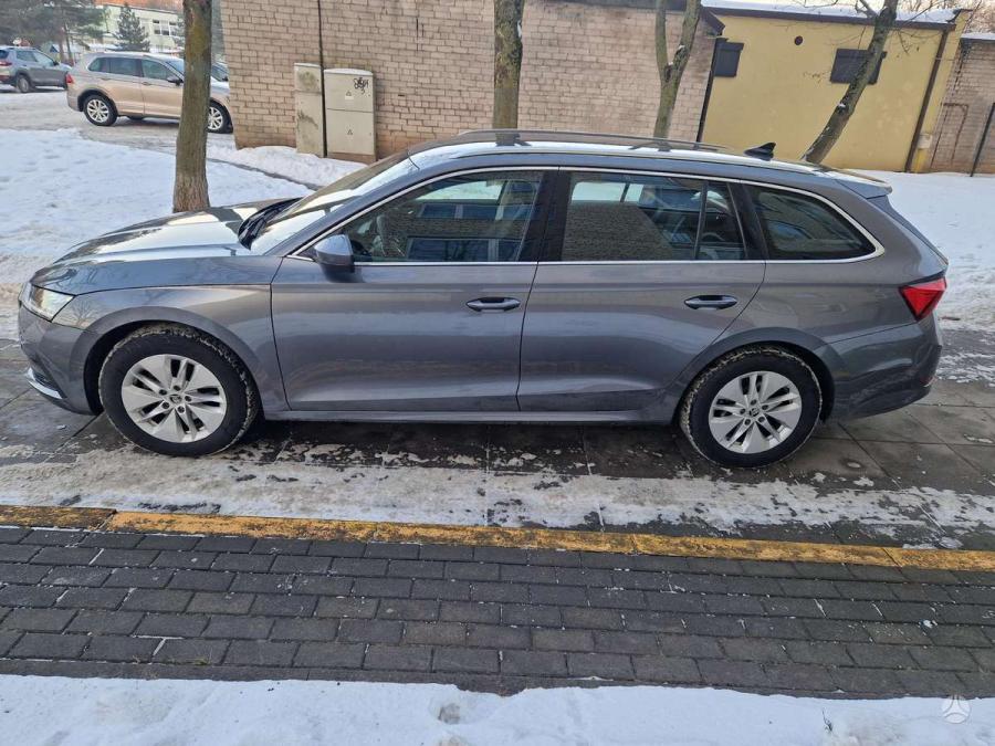 Grey Skoda Octavia 2024 in Kaunas, with an engine capacity of 1.49 L and mileage of 50 thousand km for 17500 €, photo 9 on AUTOMOTO.COM.LV