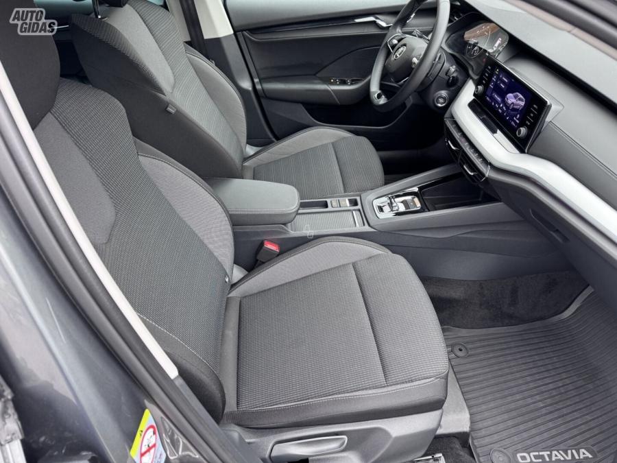 Pelēks Skoda Octavia 2024 Avižieniai, ar dzinēja tilpumu 1.50 L un nobraukumu 27 tūkst. km par 22500 €, foto 8 vietnē AUTOMOTO.COM.LV