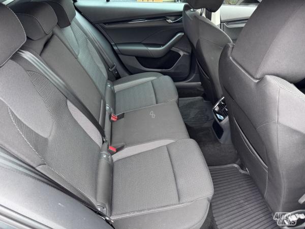 Pelēks Skoda Octavia 2024 Avižieniai, ar dzinēja tilpumu 1.50 L un nobraukumu 27 tūkst. km par 22500 €, foto 8 vietnē AUTOMOTO.COM.LV