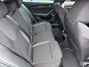 Pelēks Skoda Octavia 2024 Avižieniai, ar dzinēja tilpumu 1.50 L un nobraukumu 27 tūkst. km par 22500 €, foto 9 vietnē AUTOMOTO.COM.LV
