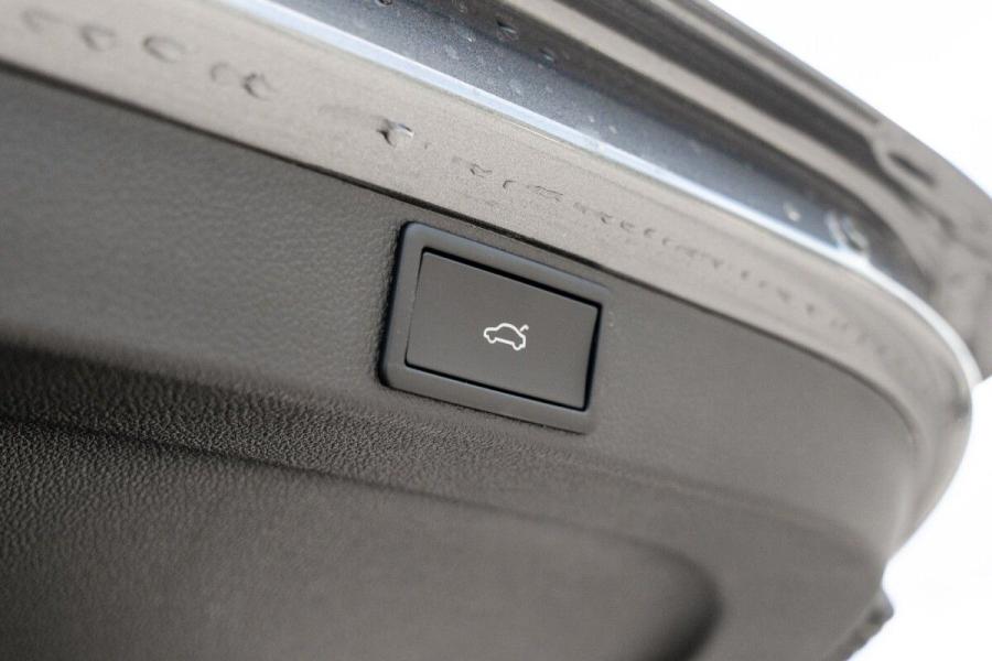 Grey Skoda Octavia 2024 in Riga, with an engine capacity of 2.00 L and mileage of 27 thousand km for 24500 €, photo 28 on AUTOMOTO.COM.LV