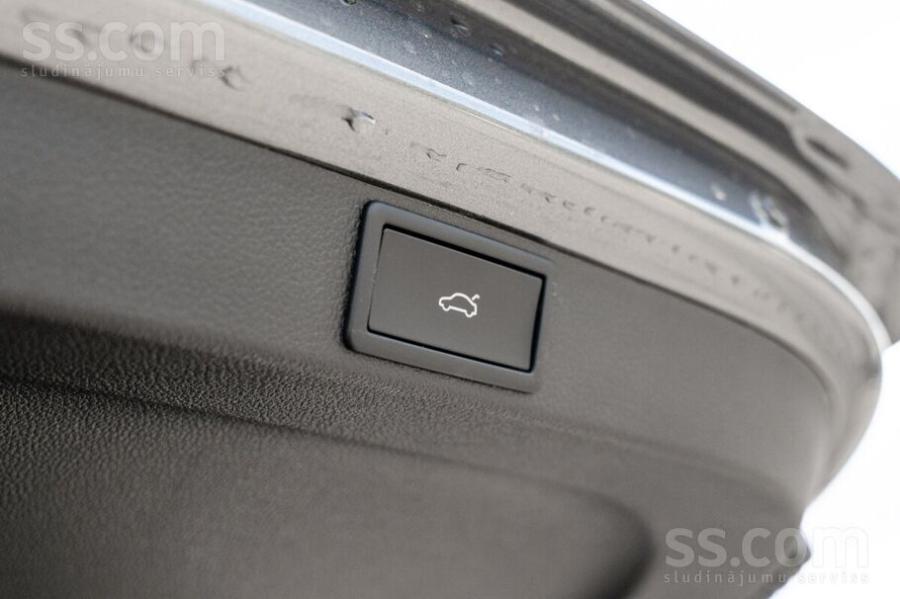 Grey Skoda Octavia 2024 in Riga, with an engine capacity of 2.00 L and mileage of 27 thousand km for 24500 €, photo 28 on AUTOMOTO.COM.LV
