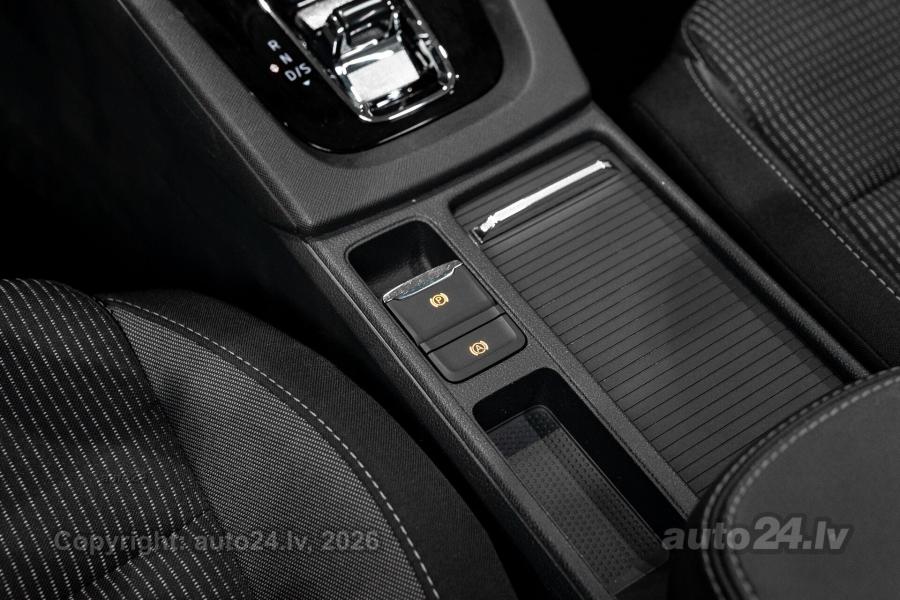 Grey Skoda Octavia 2024 in Riga, with an engine capacity of 2.00 L and mileage of 92 thousand km for 15900 €, photo 25 on AUTOMOTO.COM.LV