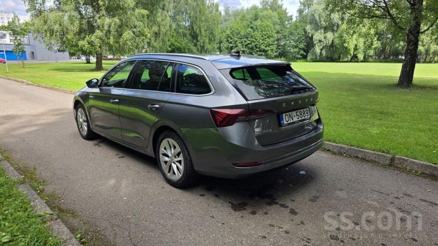 Grey Skoda Octavia 2024 in Riga, with an engine capacity of 2.00 L and mileage of 128 thousand km for 17400 €, photo 4 on AUTOMOTO.COM.LV