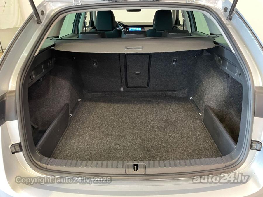 Grey Skoda Octavia 2024 in Tallinn, with an engine capacity of 1.50 L and mileage of 40 thousand km for 21490 €, photo 22 on AUTOMOTO.COM.LV