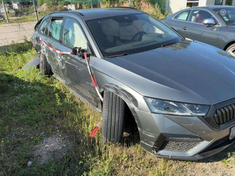 Pelēks Skoda Octavia 2024 Viļņa, ar dzinēja tilpumu 2.00 L un nobraukumu 99 tūkst. km par 6200 €, foto 5 vietnē AUTOMOTO.COM.LV