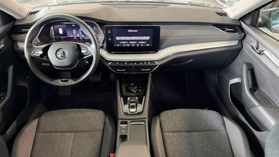 Pelēks Skoda Octavia 2024 Rīga, ar dzinēja tilpumu 2.00 L un nobraukumu 130 tūkst. km par 17500 €, foto 17 vietnē AUTOMOTO.COM.LV
