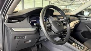 Pelēks Skoda Octavia 2024 Rīga, ar dzinēja tilpumu 2.00 L un nobraukumu 130 tūkst. km par 17500 €, foto 18 vietnē AUTOMOTO.COM.LV