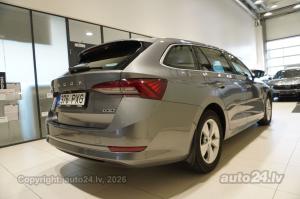 Pelēks Skoda Octavia 2024 Tallina, ar dzinēja tilpumu 1.50 L un nobraukumu 55 tūkst. km par 22500 €, foto 4 vietnē AUTOMOTO.COM.LV