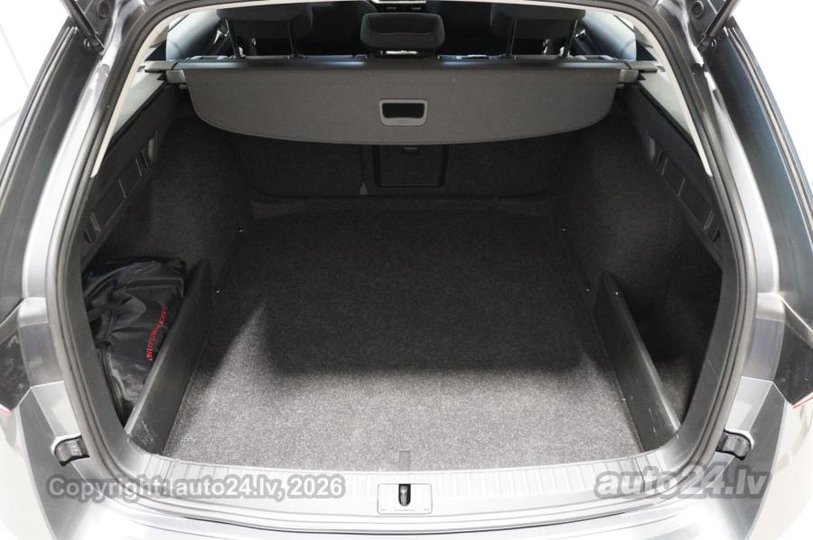 Pelēks Skoda Octavia 2024 Tallina, ar dzinēja tilpumu 1.50 L un nobraukumu 55 tūkst. km par 22500 €, foto 8 vietnē AUTOMOTO.COM.LV