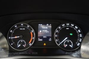 Pelēks Skoda Octavia 2024 Tallina, ar dzinēja tilpumu 1.50 L un nobraukumu 55 tūkst. km par 22500 €, foto 20 vietnē AUTOMOTO.COM.LV