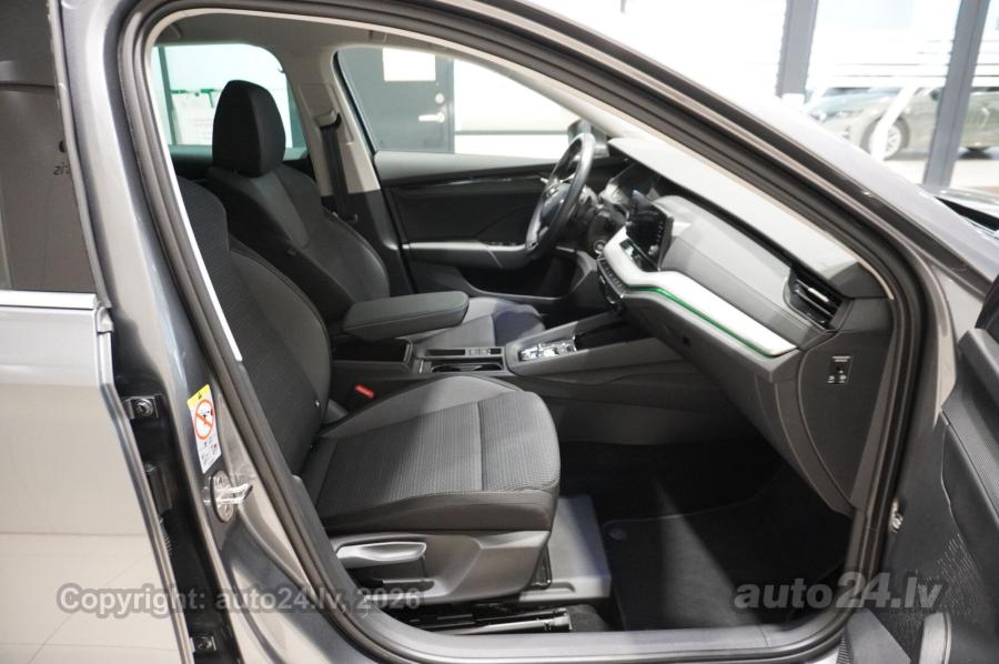 Pelēks Skoda Octavia 2024 Tallina, ar dzinēja tilpumu 1.50 L un nobraukumu 20 tūkst. km par 24900 €, foto 16 vietnē AUTOMOTO.COM.LV