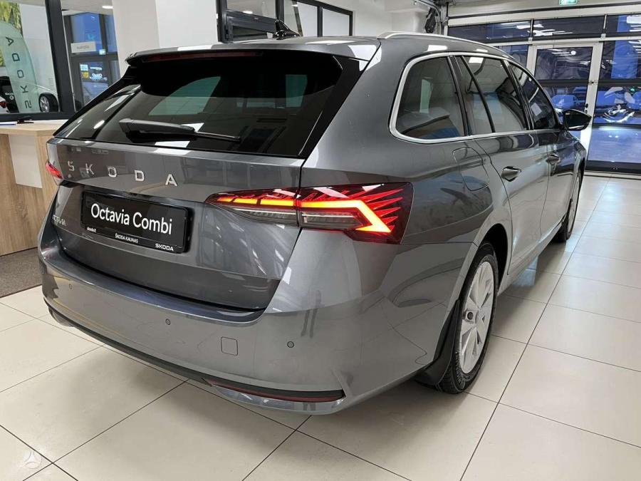 Grey Skoda Octavia 2025 in Kaunas, with an engine capacity of 1.97 L and mileage of 5 thousand km for 31190 €, photo 5 on AUTOMOTO.COM.LV