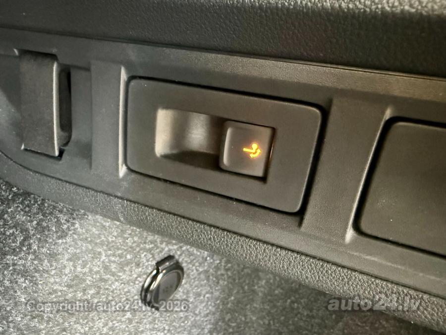 Pelēks Skoda Octavia 2025 Viljandi, ar dzinēja tilpumu 1.50 L un nobraukumu 20 tūkst. km par 27000 €, foto 12 vietnē AUTOMOTO.COM.LV