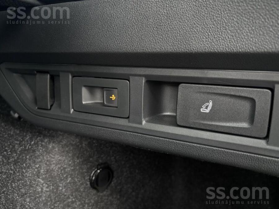 Pelēks Skoda Octavia 2025 Rīga, ar dzinēja tilpumu 2.00 L un nobraukumu 21 tūkst. km par 34500 €, foto 33 vietnē AUTOMOTO.COM.LV