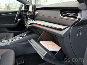 Pelēks Skoda Octavia 2025 Rīga, ar dzinēja tilpumu 2.00 L un nobraukumu 21 tūkst. km par 34500 €, foto 34 vietnē AUTOMOTO.COM.LV
