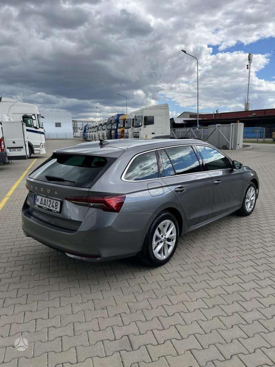 Pelēks Skoda Octavia 2025 Kauņa, ar dzinēja tilpumu 1.50 L un nobraukumu 17 tūkst. km par 24900 €, foto 5 vietnē AUTOMOTO.COM.LV