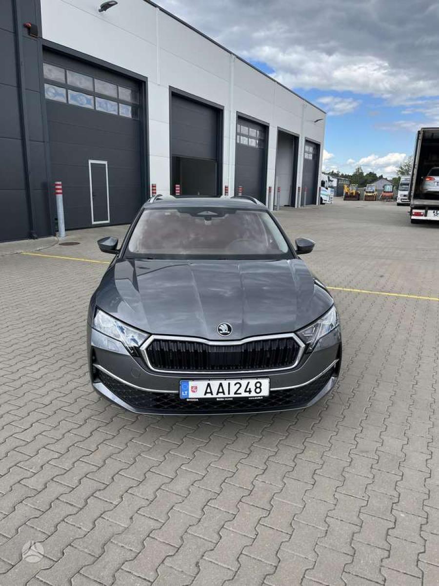 Pelēks Skoda Octavia 2025 Kauņa, ar dzinēja tilpumu 1.50 L un nobraukumu 17 tūkst. km par 24900 €, foto 6 vietnē AUTOMOTO.COM.LV