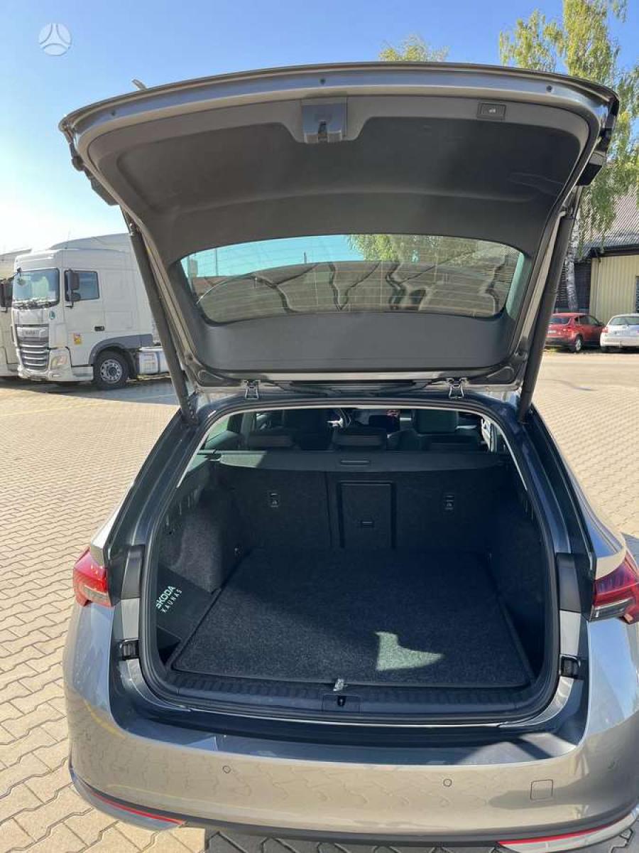 Pelēks Skoda Octavia 2025 Kauņa, ar dzinēja tilpumu 1.50 L un nobraukumu 17 tūkst. km par 24900 €, foto 8 vietnē AUTOMOTO.COM.LV