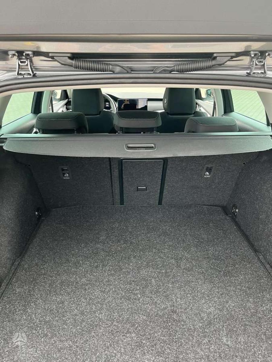 Pelēks Skoda Octavia 2025 Kauņa, ar dzinēja tilpumu 1.50 L un nobraukumu 17 tūkst. km par 24900 €, foto 9 vietnē AUTOMOTO.COM.LV
