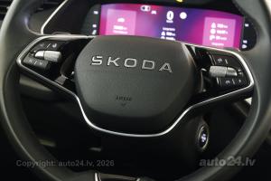 Pelēks Skoda Octavia 2025 Tallina, ar dzinēja tilpumu 1.50 L un nobraukumu 38 tūkst. km par 26690 €, foto 13 vietnē AUTOMOTO.COM.LV