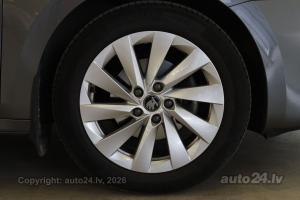 Pelēks Skoda Octavia 2025 Tallina, ar dzinēja tilpumu 1.50 L un nobraukumu 38 tūkst. km par 26690 €, foto 16 vietnē AUTOMOTO.COM.LV