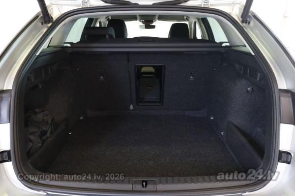 Pelēks Skoda Octavia 2025 Tallina, ar dzinēja tilpumu 1.50 L un nobraukumu 26 tūkst. km par 27190 €, foto 11 vietnē AUTOMOTO.COM.LV
