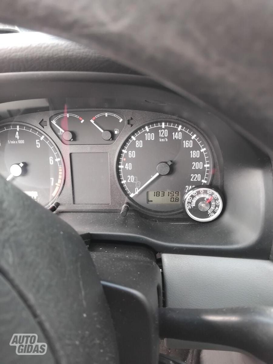 Шкода Октавия 1999 в Вильнюс, объемом двигателя 1.60 л и пробегом 183 тыс. км за 1100 €, фото 8 на AUTOMOTO.COM.LV