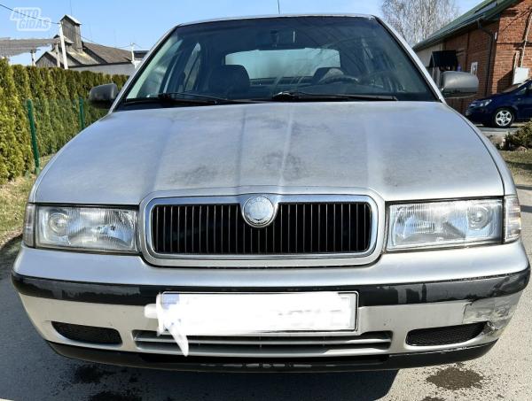 Skoda Octavia 2000 in Marijampole, with an engine capacity of 1.60 L and mileage of 218 thousand km for 600 €, photo 7 on AUTOMOTO.COM.LV