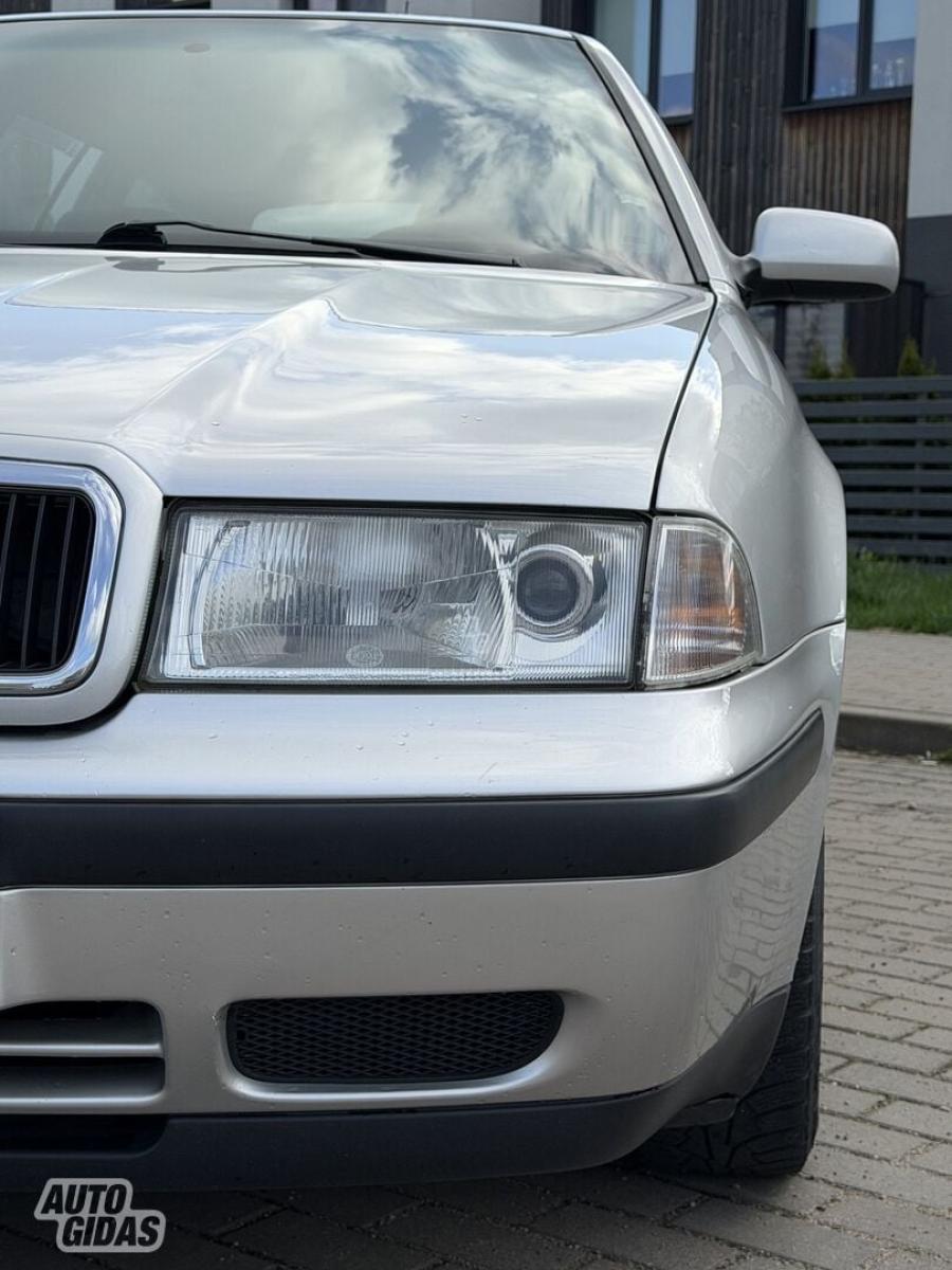 Skoda Octavia 2000 in Vilnius, with an engine capacity of 2.00 L and mileage of 290 thousand km for 750 €, photo 4 on AUTOMOTO.COM.LV