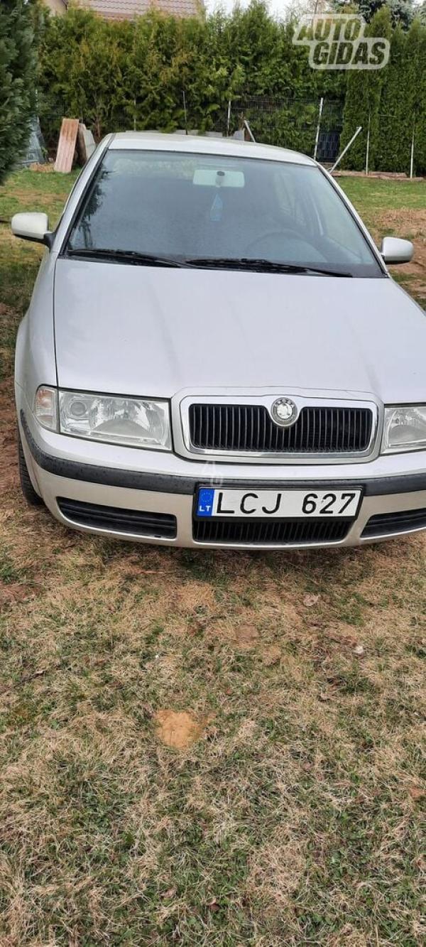 Skoda Octavia 2003 in Trakai, with an engine capacity of 1.90 L and mileage of 300 thousand km for 850 €, photo 6 on AUTOMOTO.COM.LV