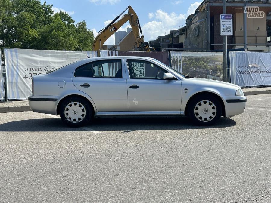 Skoda Octavia 2003 in Vilnius, with an engine capacity of 1.90 L and mileage of 328 thousand km for 1000 €, photo 4 on AUTOMOTO.COM.LV