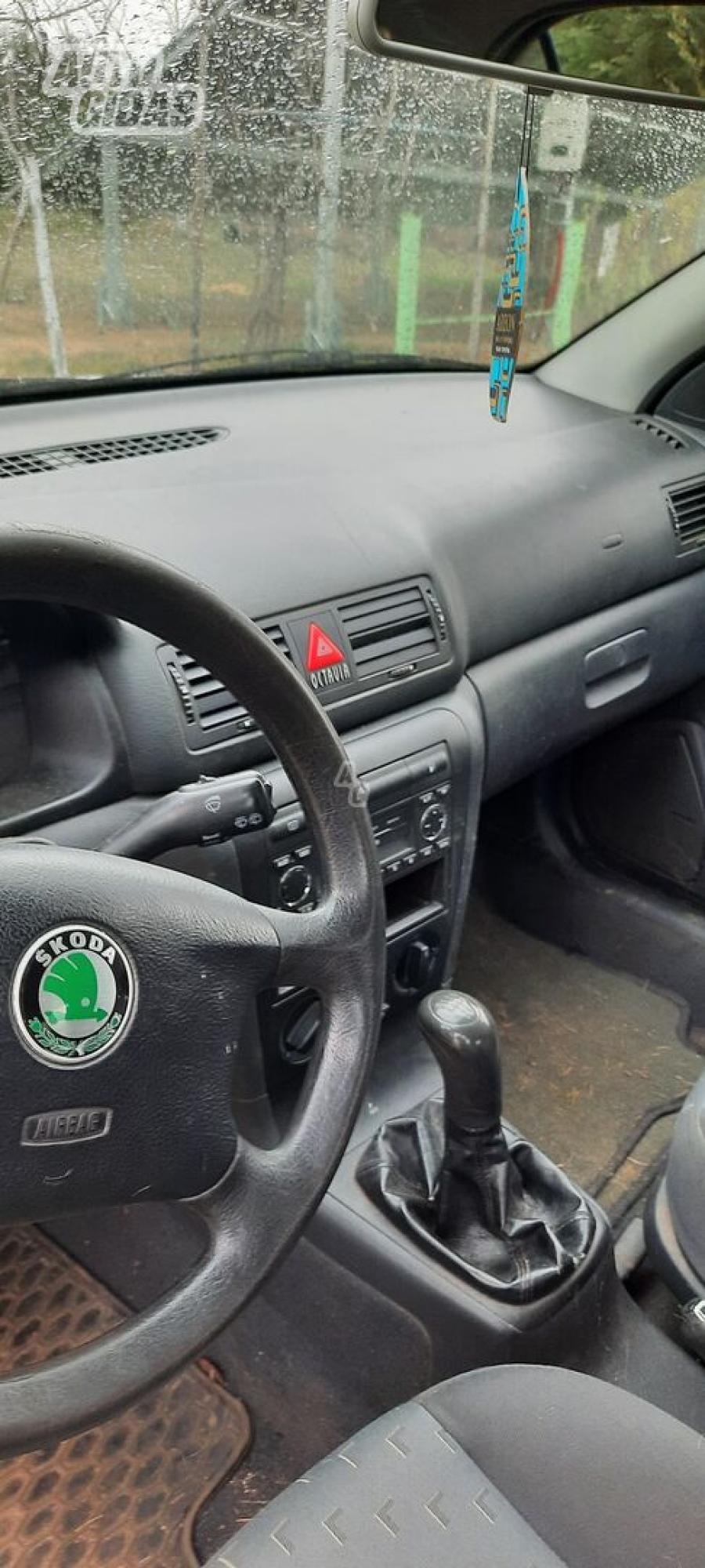 Шкода Октавия 2003 в Тракай, объемом двигателя 1.90 л и пробегом 300 тыс. км за 650 €, фото 12 на AUTOMOTO.COM.LV