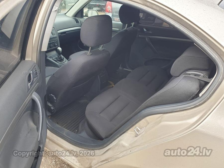 Skoda Octavia 2004 Tallina, ar dzinēja tilpumu 2.00 L un nobraukumu 300 tūkst. km par 1500 €, foto 7 vietnē AUTOMOTO.COM.LV