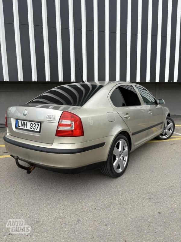 Skoda Octavia 2005 Šauļi, ar dzinēja tilpumu 1.60 L un nobraukumu 294 tūkst. km par 1199 €, foto 4 vietnē AUTOMOTO.COM.LV