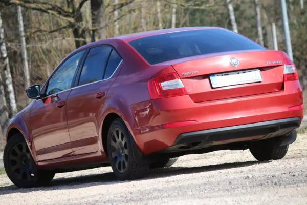 Skoda Octavia 2005 Rīga, ar dzinēja tilpumu 1.60 L un nobraukumu 255 tūkst. km par 3990 €, foto 5 vietnē AUTOMOTO.COM.LV