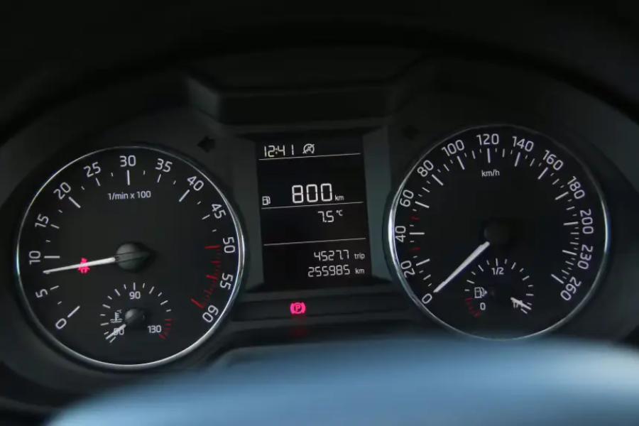 Шкода Октавия 2005 в Рига, объемом двигателя 1.60 л и пробегом 255 тыс. км за 3990 €, фото 14 на AUTOMOTO.COM.LV