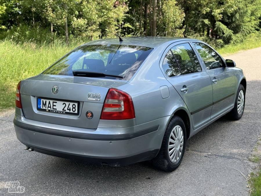 Skoda Octavia 2005 Viļņa, ar dzinēja tilpumu 2.00 L un nobraukumu 365 tūkst. km par 1350 €, foto 4 vietnē AUTOMOTO.COM.LV