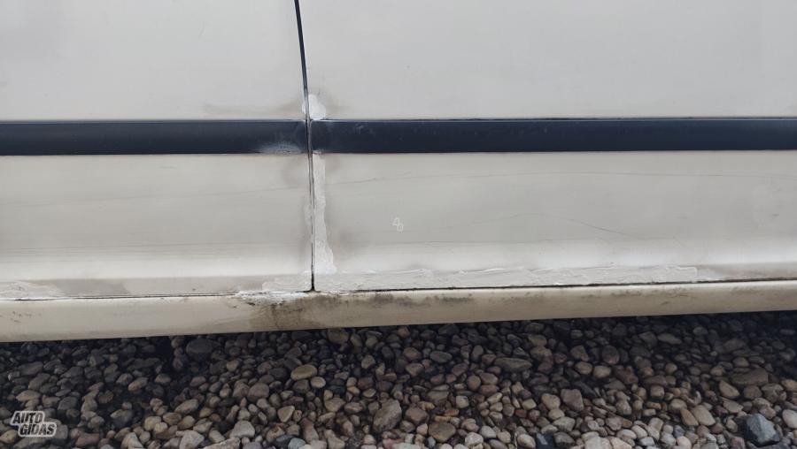 Skoda Octavia 2005 Marijampole, ar dzinēja tilpumu 1.60 L un nobraukumu 252 tūkst. km par 550 €, foto 9 vietnē AUTOMOTO.COM.LV