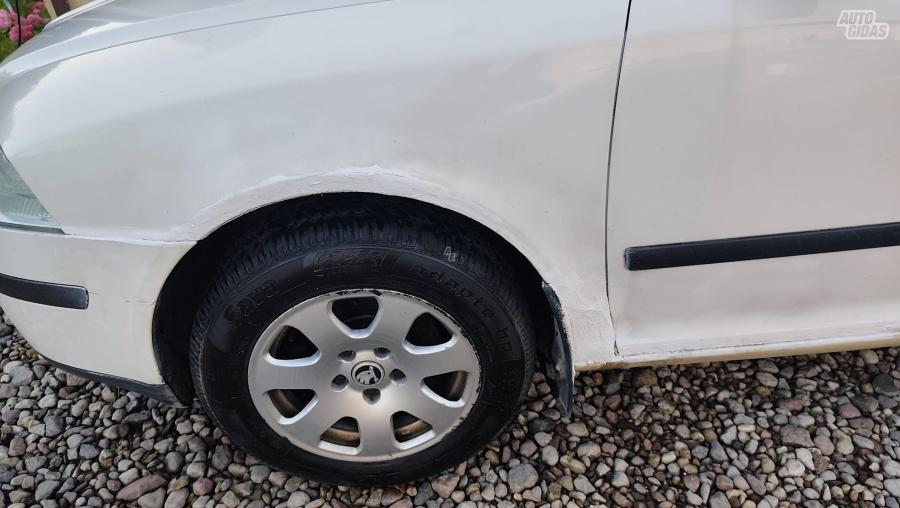 Skoda Octavia 2005 Marijampole, ar dzinēja tilpumu 1.60 L un nobraukumu 252 tūkst. km par 550 €, foto 14 vietnē AUTOMOTO.COM.LV