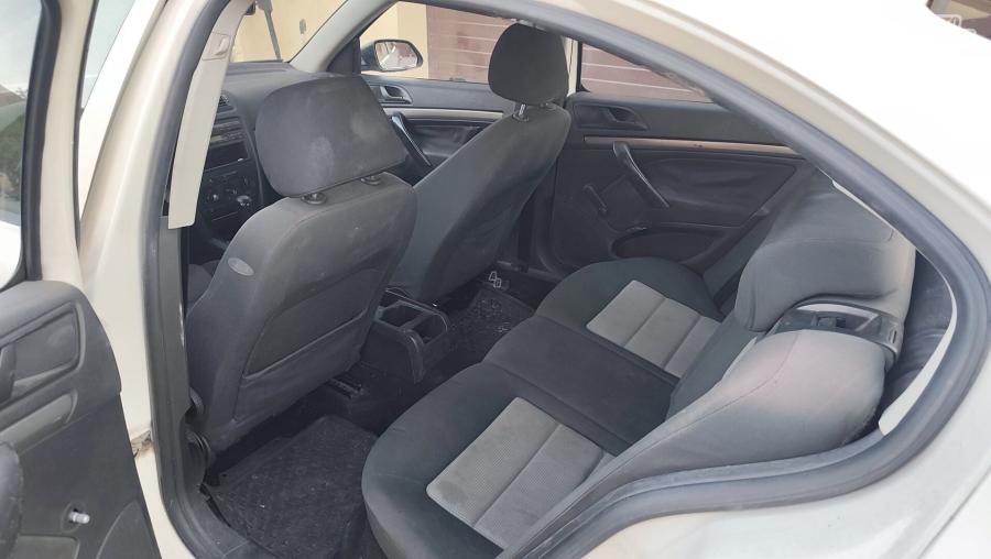 Skoda Octavia 2005 Marijampole, ar dzinēja tilpumu 1.60 L un nobraukumu 252 tūkst. km par 550 €, foto 15 vietnē AUTOMOTO.COM.LV