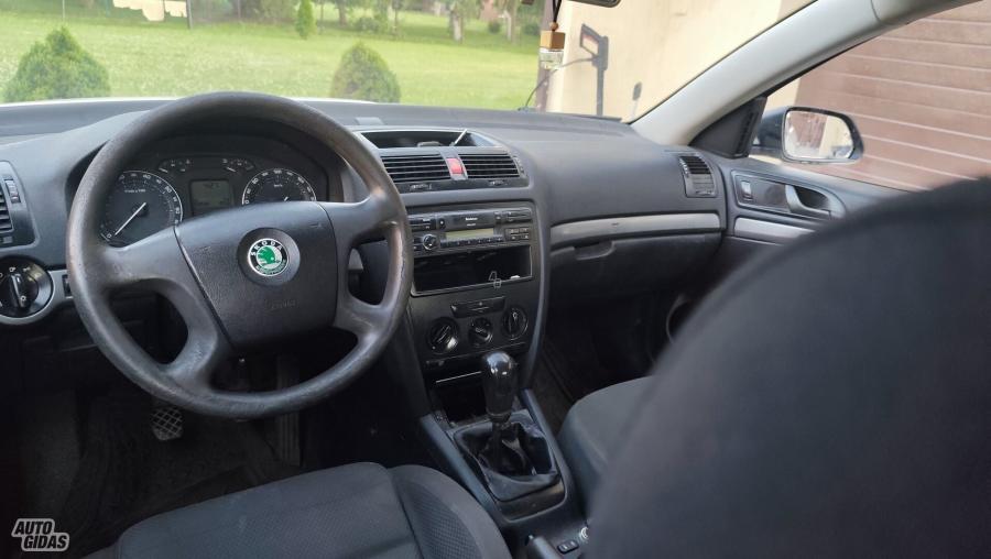 Skoda Octavia 2005 Marijampole, ar dzinēja tilpumu 1.60 L un nobraukumu 252 tūkst. km par 550 €, foto 16 vietnē AUTOMOTO.COM.LV