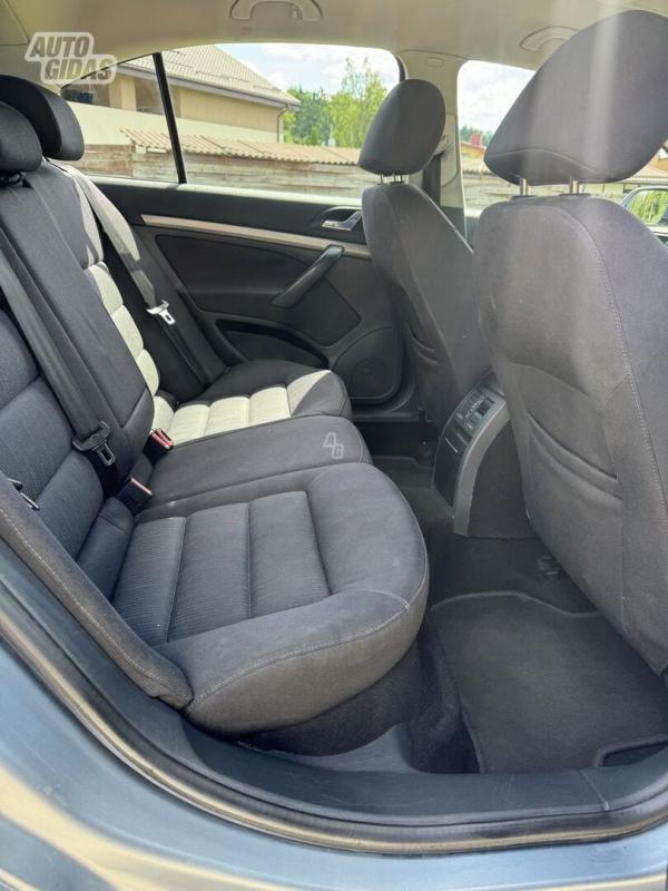 Skoda Octavia 2005 in Vilnius, with an engine capacity of 2.00 L and mileage of 365 thousand km for 1350 €, photo 7 on AUTOMOTO.COM.LV